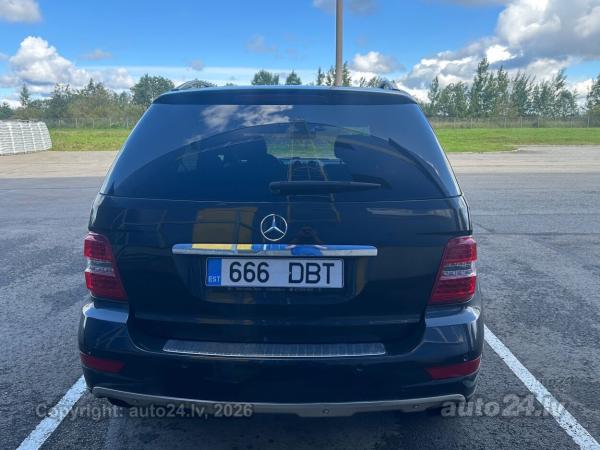 Brūns Mercedes-Benz M-Class 2010 Tallina, ar dzinēja tilpumu 3.00 L un nobraukumu 310 tūkst. km par 7500 €, foto 6 vietnē AUTOMOTO.COM.LV