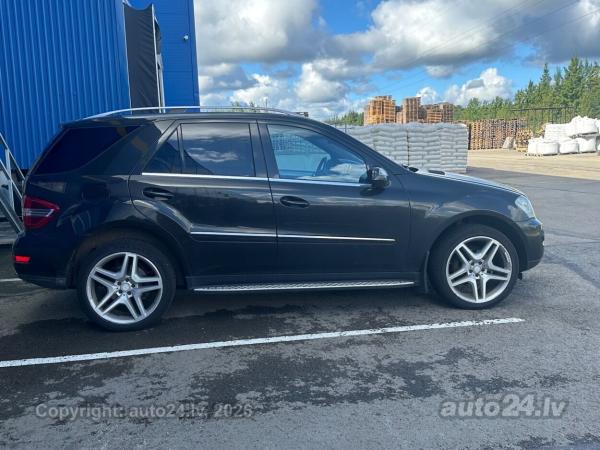 Brūns Mercedes-Benz M-Class 2010 Tallina, ar dzinēja tilpumu 3.00 L un nobraukumu 310 tūkst. km par 7500 €, foto 9 vietnē AUTOMOTO.COM.LV