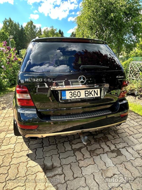 Brūns Mercedes-Benz M-Class 2008 Rapla, ar dzinēja tilpumu 3.00 L un nobraukumu 321 tūkst. km par 7500 €, foto 2 vietnē AUTOMOTO.COM.LV