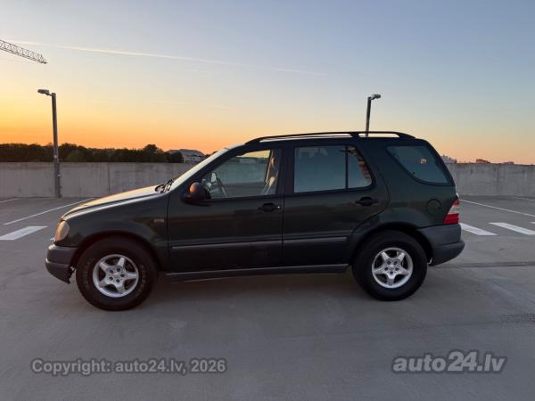 Mercedes-Benz M-Class 2000 Tallina, ar dzinēja tilpumu 2.70 L un nobraukumu 339 tūkst. km par 1800 €, foto 2 vietnē AUTOMOTO.COM.LV