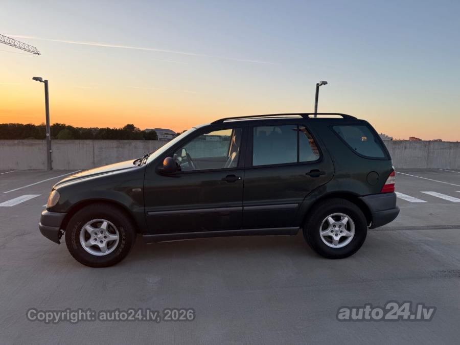 Mercedes-Benz M-Class 2000 in Tallinn, with an engine capacity of 2.70 L and mileage of 339 thousand km for 1800 €, photo 3 on AUTOMOTO.COM.LV