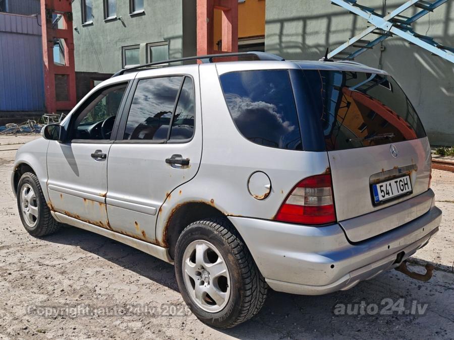 Mercedes-Benz M-Class 2002 Tallina, ar dzinēja tilpumu 2.70 L un nobraukumu 0 tūkst. km par 1700 €, foto 1 vietnē AUTOMOTO.COM.LV