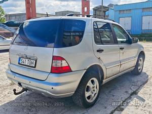 Mercedes-Benz M-Class 2002 Tallina, ar dzinēja tilpumu 2.70 L un nobraukumu 0 tūkst. km par 1700 €, foto 5 vietnē AUTOMOTO.COM.LV