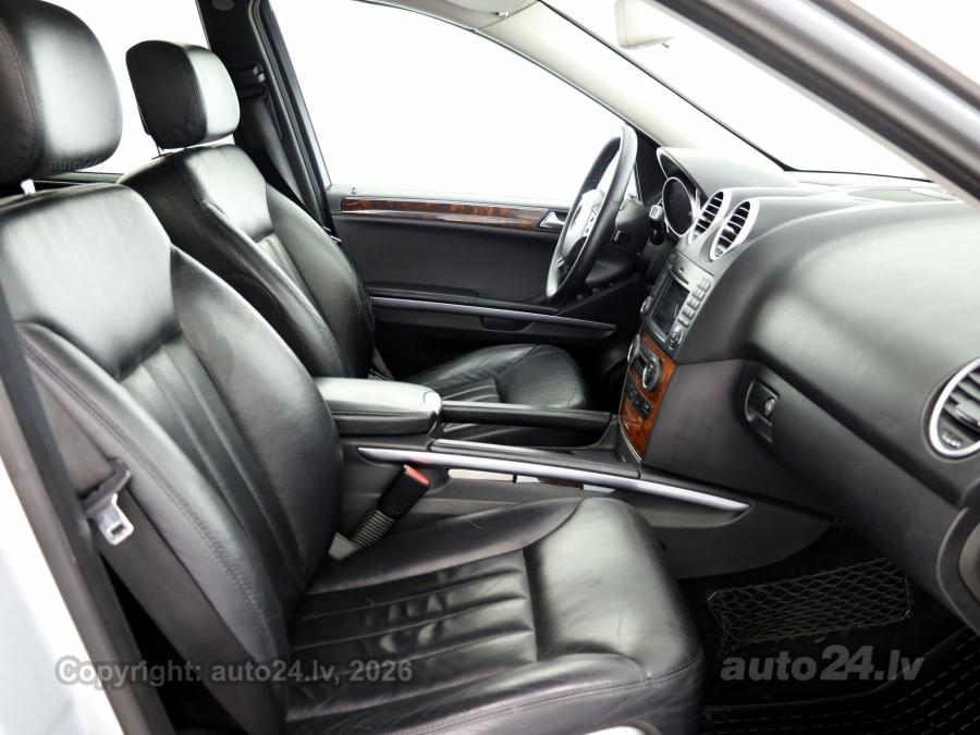Mercedes-Benz M-Class 2006 Tallina, ar dzinēja tilpumu 3.00 L un nobraukumu 258 tūkst. km par 3499 €, foto 7 vietnē AUTOMOTO.COM.LV