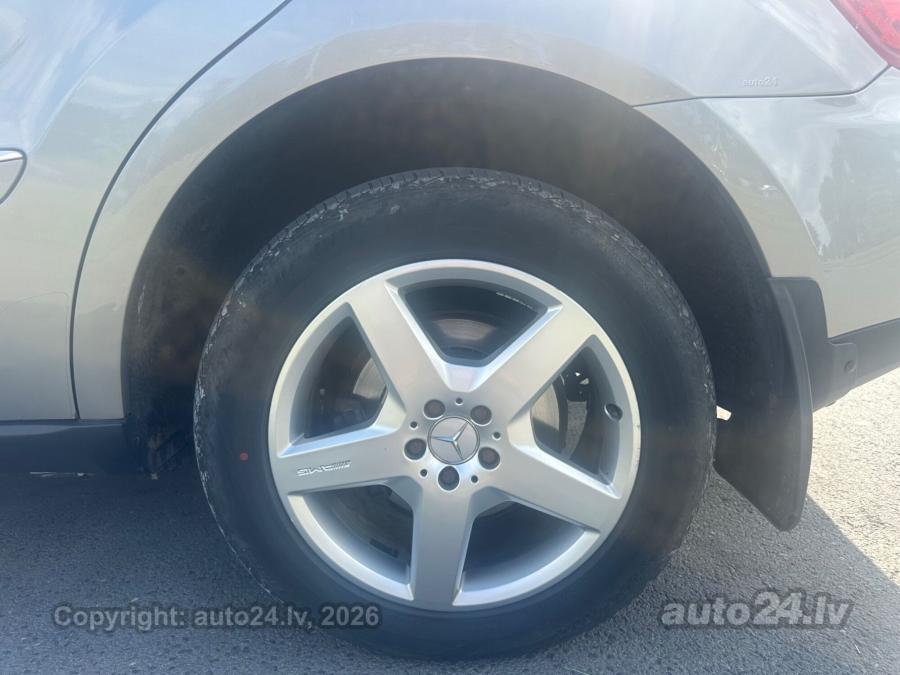 Mercedes-Benz M-Class 2008 Tallina, ar dzinēja tilpumu 4.00 L un nobraukumu 292 tūkst. km par 9990 €, foto 17 vietnē AUTOMOTO.COM.LV