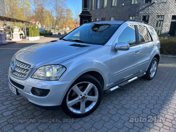 Pelēks Mercedes-Benz M-Class 2005 Tallina, ar dzinēja tilpumu 3.00 L un nobraukumu 315 tūkst. km par 4599 €, foto 1 vietnē AUTOMOTO.COM.LV