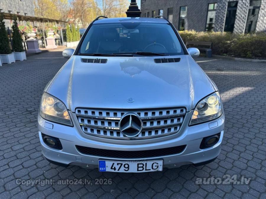 Grey Mercedes-Benz M-Class 2005 in Tallinn, with an engine capacity of 3.00 L and mileage of 315 thousand km for 4599 €, photo 6 on AUTOMOTO.COM.LV