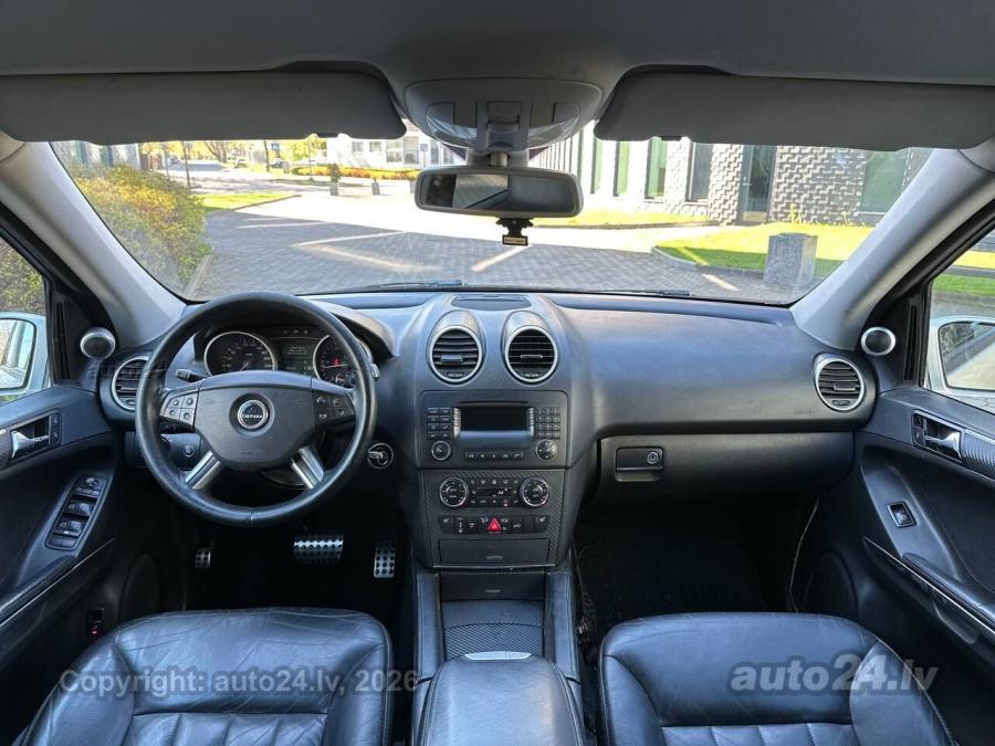 Grey Mercedes-Benz M-Class 2005 in Tallinn, with an engine capacity of 3.00 L and mileage of 315 thousand km for 4599 €, photo 9 on AUTOMOTO.COM.LV