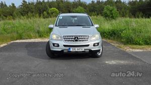 Grey Mercedes-Benz M-Class 2005 in Kuressaare, with an engine capacity of 3.50 L and mileage of 245 thousand km for 6000 €, photo 3 on AUTOMOTO.COM.LV