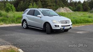 Grey Mercedes-Benz M-Class 2005 in Kuressaare, with an engine capacity of 3.50 L and mileage of 245 thousand km for 6000 €, photo 4 on AUTOMOTO.COM.LV