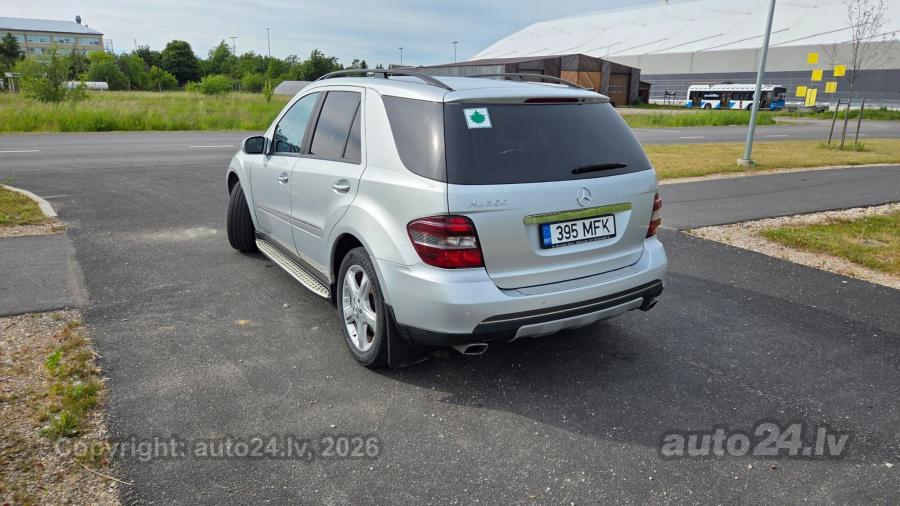 Grey Mercedes-Benz M-Class 2005 in Kuressaare, with an engine capacity of 3.50 L and mileage of 245 thousand km for 6000 €, photo 7 on AUTOMOTO.COM.LV