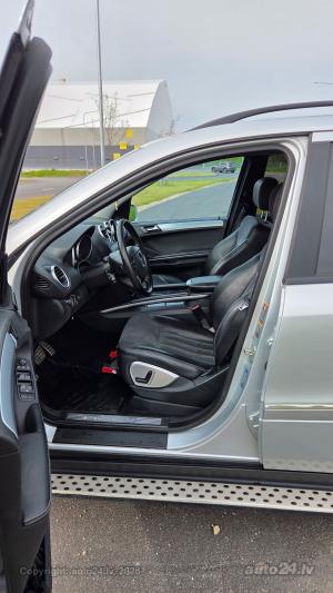 Grey Mercedes-Benz M-Class 2005 in Kuressaare, with an engine capacity of 3.50 L and mileage of 245 thousand km for 6000 €, photo 13 on AUTOMOTO.COM.LV