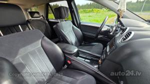 Grey Mercedes-Benz M-Class 2005 in Kuressaare, with an engine capacity of 3.50 L and mileage of 245 thousand km for 6000 €, photo 16 on AUTOMOTO.COM.LV