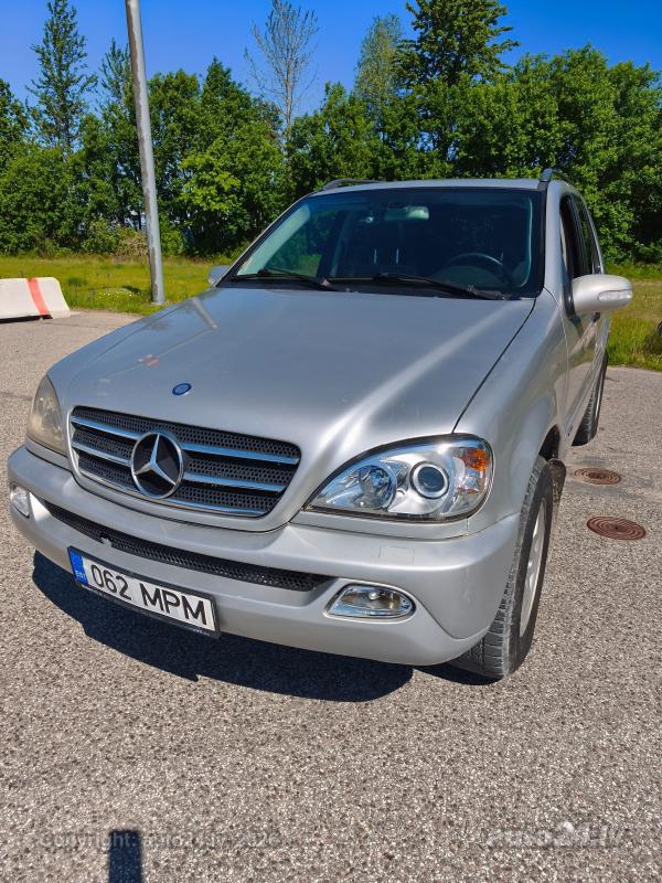 Pelēks Mercedes-Benz M-Class 2005 Tallina, ar dzinēja tilpumu 2.70 L un nobraukumu 242 tūkst. km par 4250 €, foto 1 vietnē AUTOMOTO.COM.LV