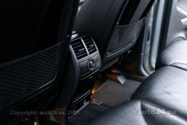 Grey Mercedes-Benz M-Class 2006 in Tallinn, with an engine capacity of 3.00 L and mileage of 274 thousand km for 5400 €, photo 11 on AUTOMOTO.COM.LV