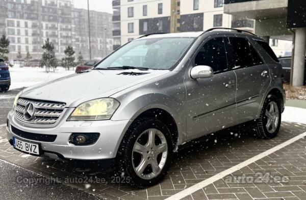 Pelēks Mercedes-Benz M-Class 2006 Tallina, ar dzinēja tilpumu 3.00 L un nobraukumu 335 tūkst. km par 4499 €, foto 3 vietnē AUTOMOTO.COM.LV