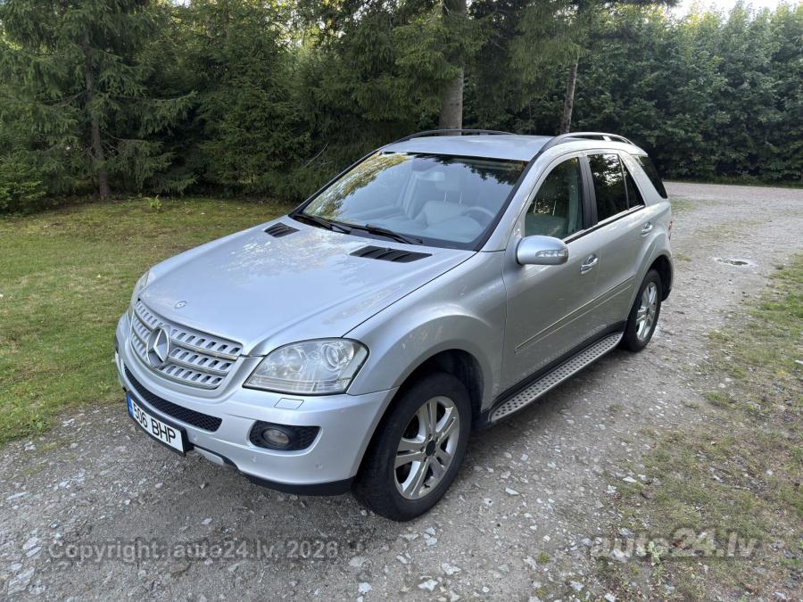 Pelēks Mercedes-Benz M-Class 2006 Kuresāre, ar dzinēja tilpumu 3.00 L un nobraukumu 421 tūkst. km par 3990 €, foto 1 vietnē AUTOMOTO.COM.LV