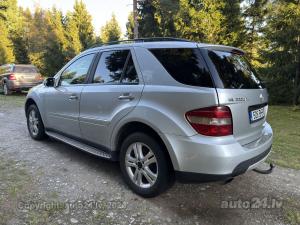 Pelēks Mercedes-Benz M-Class 2006 Kuresāre, ar dzinēja tilpumu 3.00 L un nobraukumu 421 tūkst. km par 3990 €, foto 4 vietnē AUTOMOTO.COM.LV