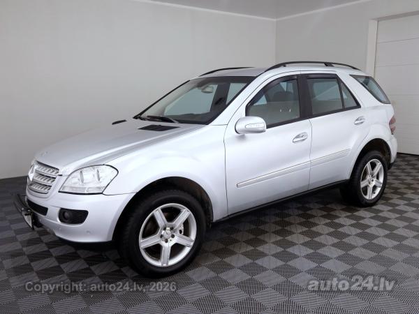 Pelēks Mercedes-Benz M-Class 2006 Tallina, ar dzinēja tilpumu 3.00 L un nobraukumu 298 tūkst. km par 2499 €, foto 3 vietnē AUTOMOTO.COM.LV