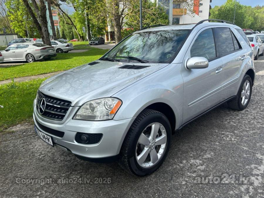 Pelēks Mercedes-Benz M-Class 2007 Tallina, ar dzinēja tilpumu 3.00 L un nobraukumu 0 tūkst. km par 8500 €, foto 4 vietnē AUTOMOTO.COM.LV
