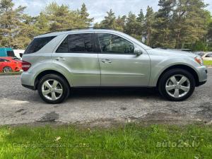 Pelēks Mercedes-Benz M-Class 2007 Tallina, ar dzinēja tilpumu 3.00 L un nobraukumu 0 tūkst. km par 8500 €, foto 6 vietnē AUTOMOTO.COM.LV