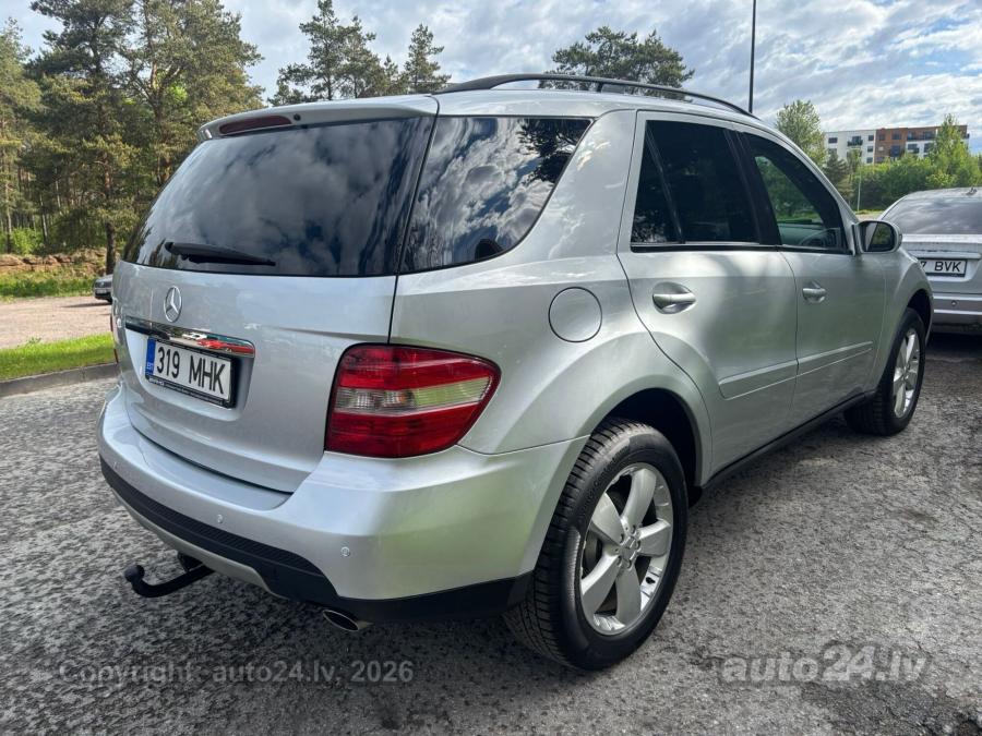 Pelēks Mercedes-Benz M-Class 2007 Tallina, ar dzinēja tilpumu 3.00 L un nobraukumu 0 tūkst. km par 8500 €, foto 8 vietnē AUTOMOTO.COM.LV