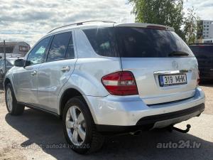 Pelēks Mercedes-Benz M-Class 2007 Tallina, ar dzinēja tilpumu 3.00 L un nobraukumu 0 tūkst. km par 8500 €, foto 10 vietnē AUTOMOTO.COM.LV