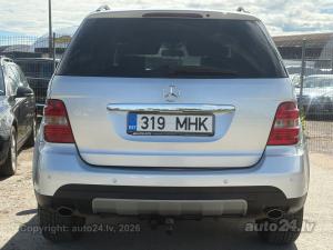 Pelēks Mercedes-Benz M-Class 2007 Tallina, ar dzinēja tilpumu 3.00 L un nobraukumu 0 tūkst. km par 8500 €, foto 12 vietnē AUTOMOTO.COM.LV