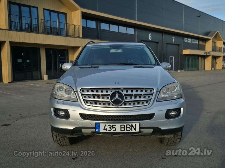Grey Mercedes-Benz M-Class 2008 in Tallinn, with an engine capacity of 3.00 L and mileage of 170 thousand km for 10000 €, photo 5 on AUTOMOTO.COM.LV