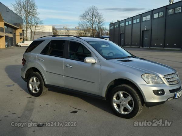 Pelēks Mercedes-Benz M-Class 2008 Tallina, ar dzinēja tilpumu 3.00 L un nobraukumu 170 tūkst. km par 10000 €, foto 5 vietnē AUTOMOTO.COM.LV