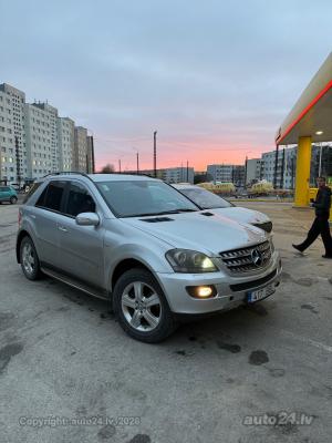 Серый Мерседес М-Класс 2008 в Таллин, объемом двигателя 3.00 л и пробегом 440 тыс. км за 5500 €, фото  на AUTOMOTO.COM.LV