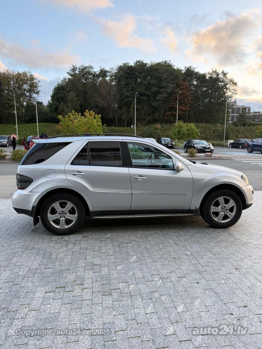 Grey Mercedes-Benz M-Class 2008 in Tallinn, with an engine capacity of 3.00 L and mileage of 440 thousand km for 5500 €, photo 8 on AUTOMOTO.COM.LV