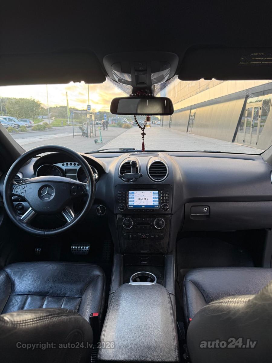 Grey Mercedes-Benz M-Class 2008 in Tallinn, with an engine capacity of 3.00 L and mileage of 440 thousand km for 5500 €, photo 11 on AUTOMOTO.COM.LV