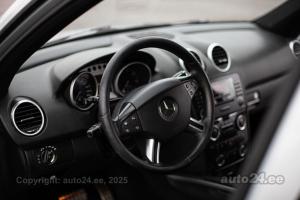 Pelēks Mercedes-Benz M-Class 2010 Tallina, ar dzinēja tilpumu 3.50 L un nobraukumu 240 tūkst. km par 10900 €, foto 10 vietnē AUTOMOTO.COM.LV