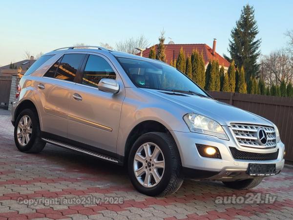 Grey Mercedes-Benz M-Class 2011 in Tallinn, with an engine capacity of 3.00 L and mileage of 233 thousand km for 9999 €, photo 3 on AUTOMOTO.COM.LV