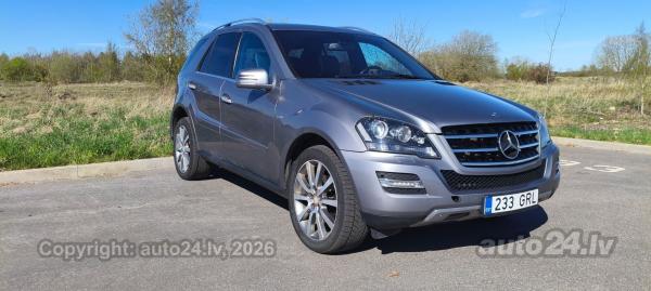 Grey Mercedes-Benz M-Class 2011 in Tallinn, with an engine capacity of 3.00 L and mileage of 350 thousand km for 8999 €, photo 1 on AUTOMOTO.COM.LV
