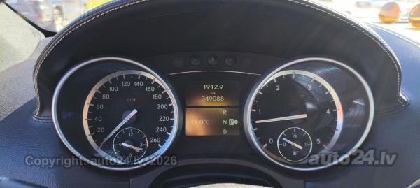 Grey Mercedes-Benz M-Class 2011 in Tallinn, with an engine capacity of 3.00 L and mileage of 350 thousand km for 8999 €, photo 9 on AUTOMOTO.COM.LV