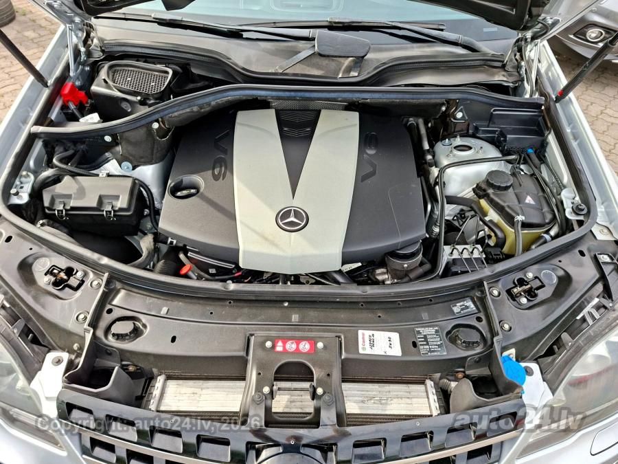 Pelēks Mercedes-Benz M-Class 2012 Tartu, ar dzinēja tilpumu 3.00 L un nobraukumu 227 tūkst. km par 10990 €, foto 6 vietnē AUTOMOTO.COM.LV