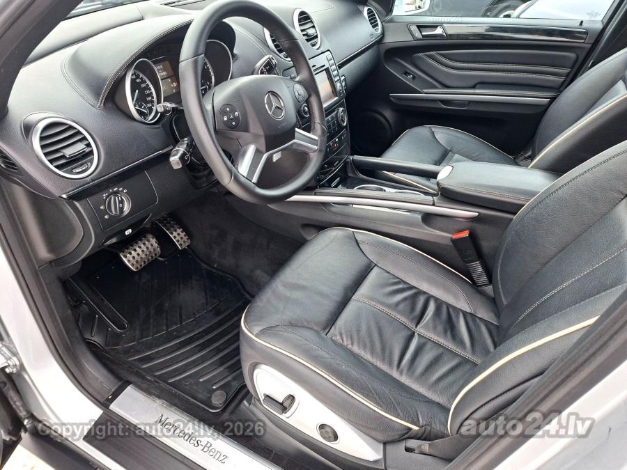 Pelēks Mercedes-Benz M-Class 2012 Tartu, ar dzinēja tilpumu 3.00 L un nobraukumu 227 tūkst. km par 10990 €, foto 8 vietnē AUTOMOTO.COM.LV
