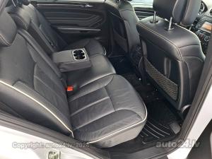 Pelēks Mercedes-Benz M-Class 2012 Tartu, ar dzinēja tilpumu 3.00 L un nobraukumu 227 tūkst. km par 10990 €, foto 10 vietnē AUTOMOTO.COM.LV