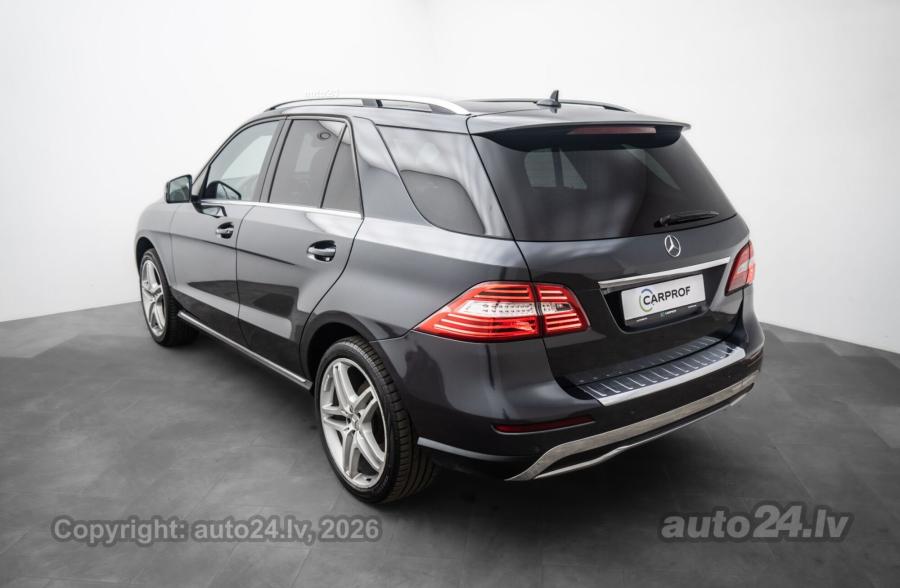 Grey Mercedes-Benz M-Class 2012 in Tallinn, with an engine capacity of 3.00 L and mileage of 276 thousand km for 15999 €, photo 8 on AUTOMOTO.COM.LV