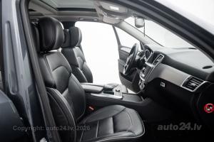 Grey Mercedes-Benz M-Class 2012 in Tallinn, with an engine capacity of 3.00 L and mileage of 276 thousand km for 15999 €, photo 12 on AUTOMOTO.COM.LV