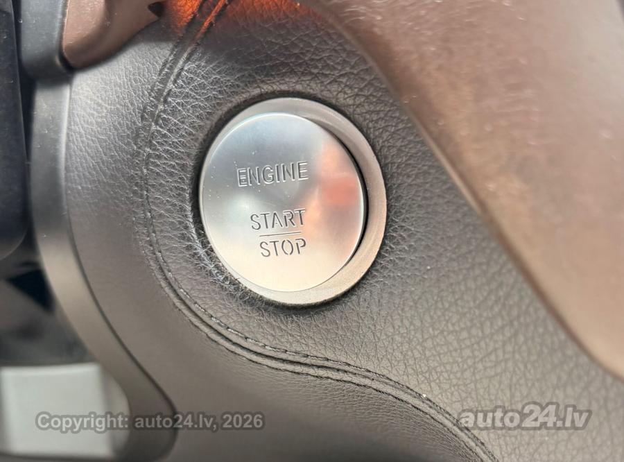 Pelēks Mercedes-Benz M-Class 2012 Tallina, ar dzinēja tilpumu 3.00 L un nobraukumu 257 tūkst. km par 17000 €, foto 16 vietnē AUTOMOTO.COM.LV