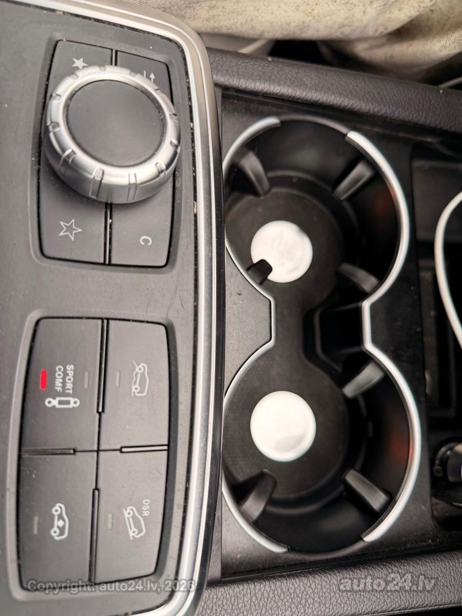 Pelēks Mercedes-Benz M-Class 2012 Tallina, ar dzinēja tilpumu 3.00 L un nobraukumu 257 tūkst. km par 17000 €, foto 18 vietnē AUTOMOTO.COM.LV