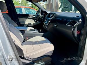 Pelēks Mercedes-Benz M-Class 2012 Pērnava, ar dzinēja tilpumu 3.50 L un nobraukumu 195 tūkst. km par 18900 €, foto 12 vietnē AUTOMOTO.COM.LV
