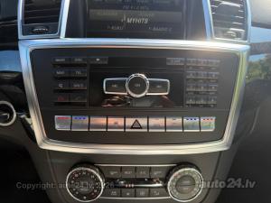 Pelēks Mercedes-Benz M-Class 2012 Pērnava, ar dzinēja tilpumu 3.50 L un nobraukumu 195 tūkst. km par 18900 €, foto 16 vietnē AUTOMOTO.COM.LV