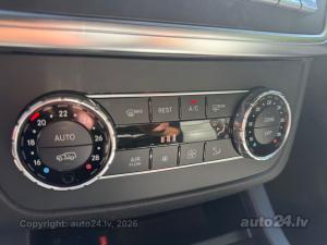 Pelēks Mercedes-Benz M-Class 2012 Pērnava, ar dzinēja tilpumu 3.50 L un nobraukumu 195 tūkst. km par 18900 €, foto 17 vietnē AUTOMOTO.COM.LV