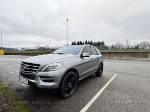 Pelēks Mercedes-Benz M-Class 2013 Tallina, ar dzinēja tilpumu 3.00 L un nobraukumu 370 tūkst. km par 18000 €, foto 2 vietnē AUTOMOTO.COM.LV