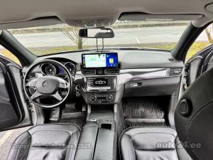 Pelēks Mercedes-Benz M-Class 2013 Tallina, ar dzinēja tilpumu 3.00 L un nobraukumu 370 tūkst. km par 18000 €, foto 9 vietnē AUTOMOTO.COM.LV