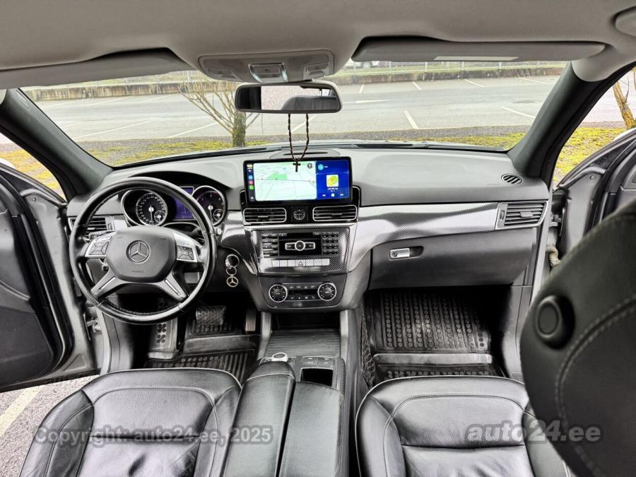 Pelēks Mercedes-Benz M-Class 2013 Tallina, ar dzinēja tilpumu 3.00 L un nobraukumu 370 tūkst. km par 18000 €, foto 9 vietnē AUTOMOTO.COM.LV